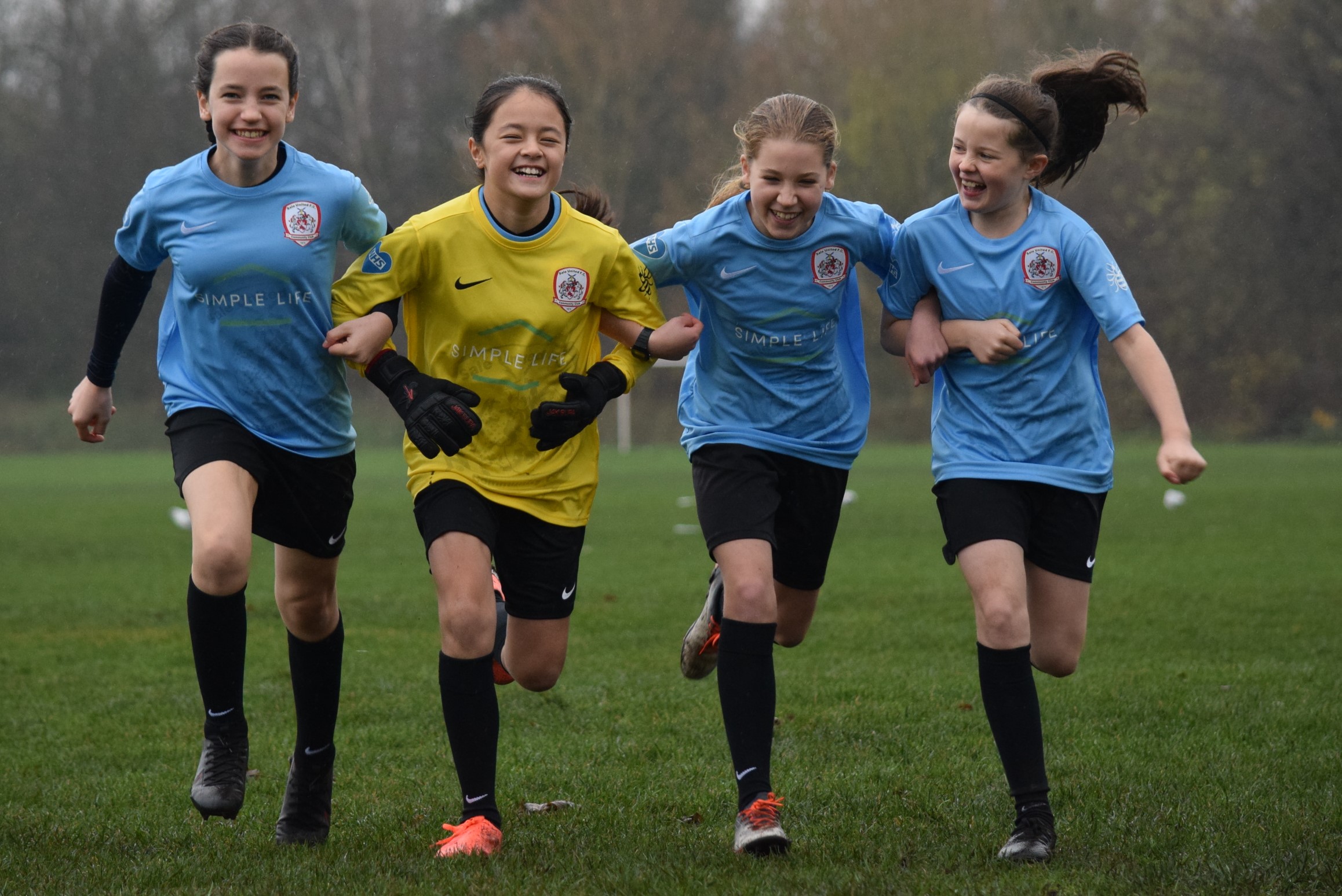 Sale United Girls Receive Sigma Sponsor | Sigma Capital